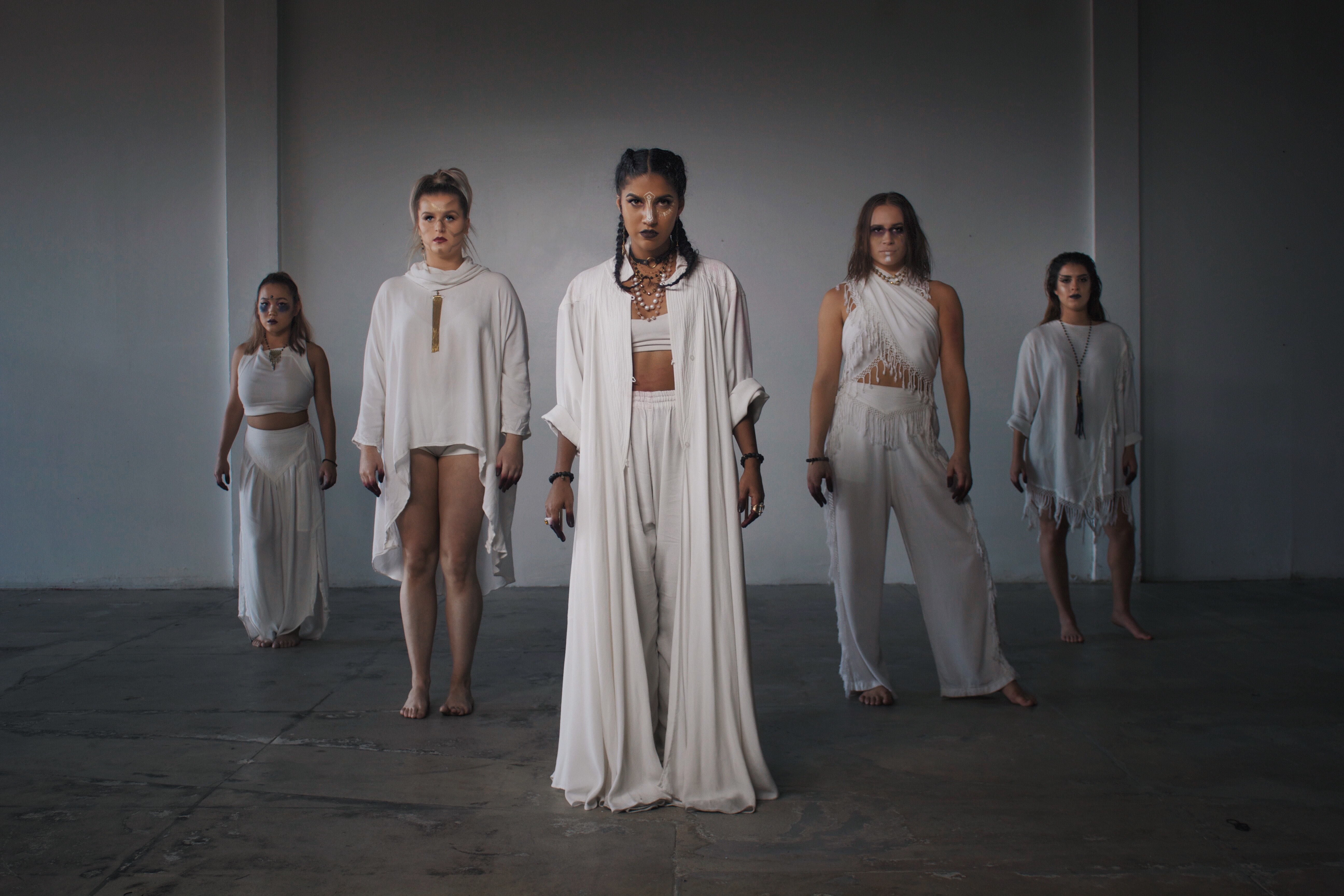 “อเมริกาจะดีกว่านี้ถ้า...” คุยกับ TRISHES ศิลปินสาวชาวมุสลิมที่เกิดและ ...