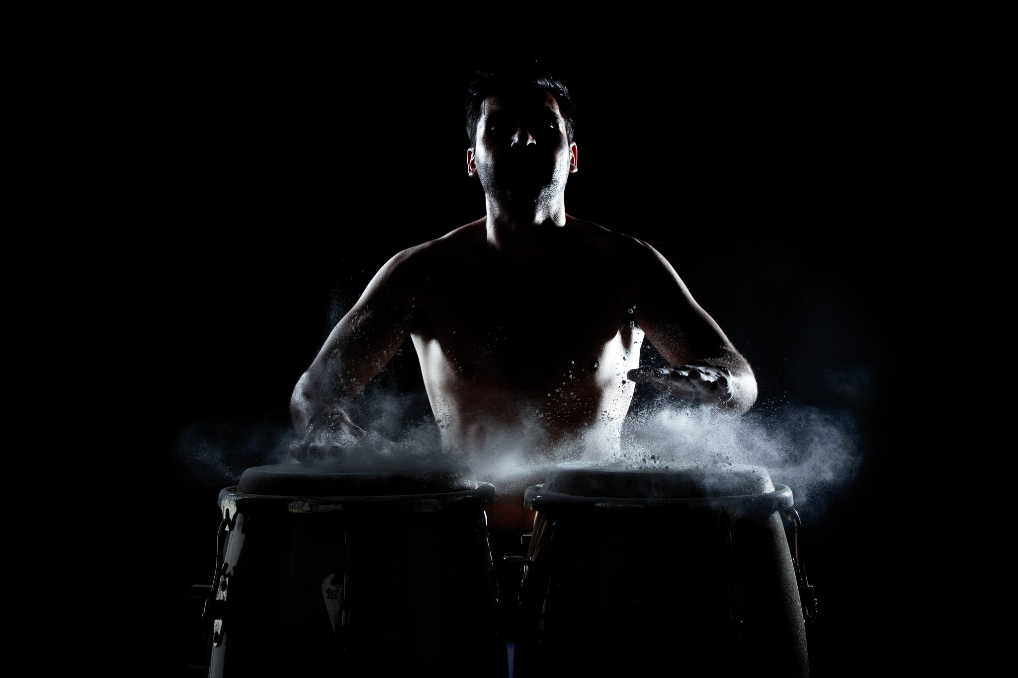 Vincent Sebastian : ชายที่ทำหัวใจเราเต้นเป็นจังหวะเดียวกับ ‘คองก้า’ และ ...